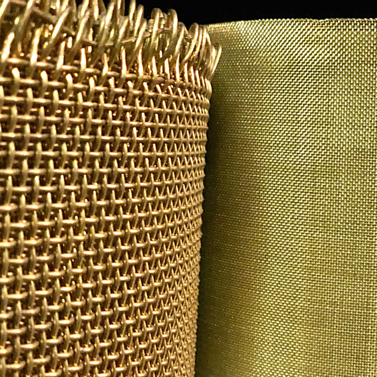 Bronze Wire Mesh - Wire Cloth Man